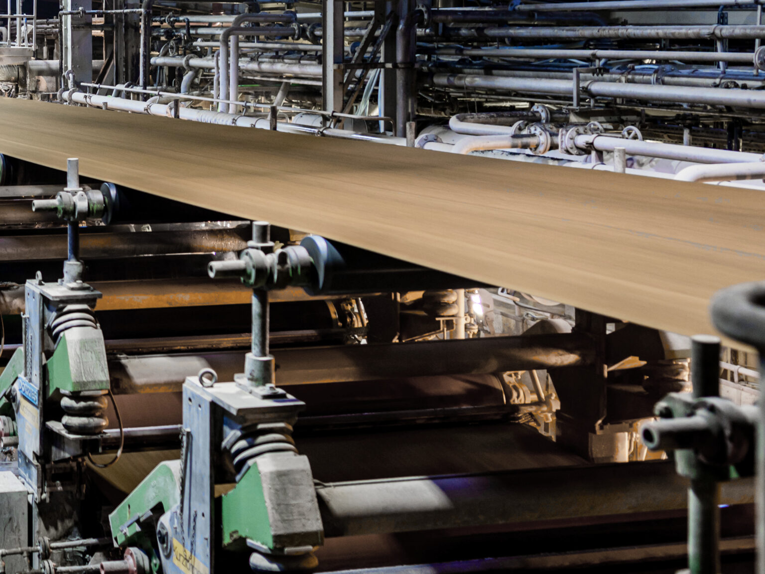 Mit Leidenschaft für Papier und Karton - Papier- und Kartonfabrik Varel